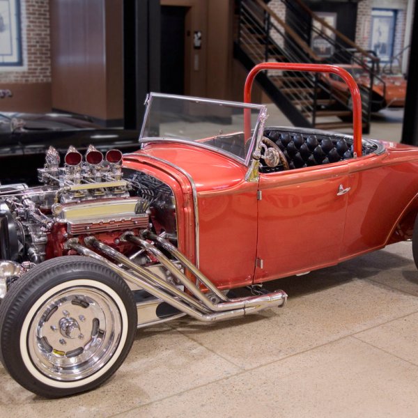 Hot Rods and Customs | 3 Dog Garage